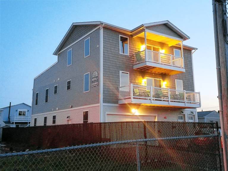 Hampton Beach Cottages from $136 | HomeToGo