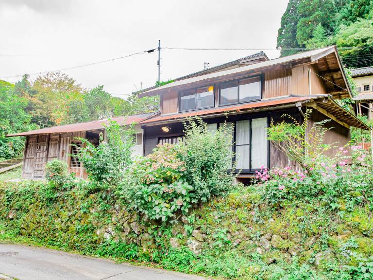 Japan Accommodation & House Rentals from $19 | HomeToGo