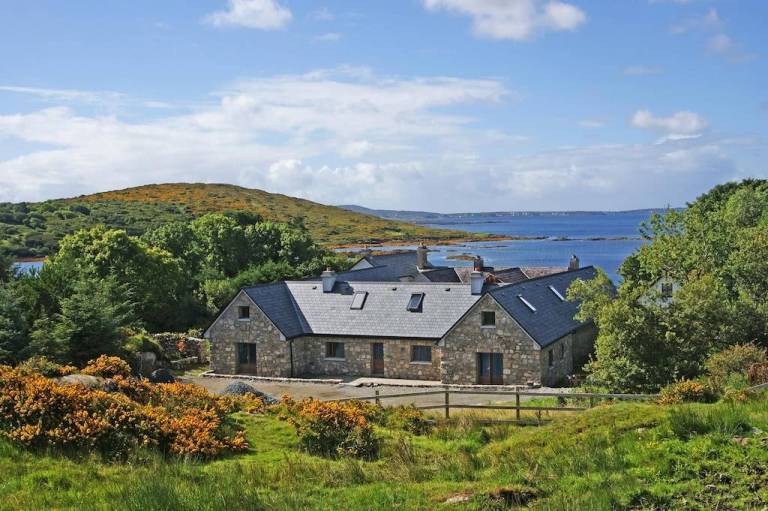 Ireland Vacation Rentals & House Rentals from $38 | HomeToGo