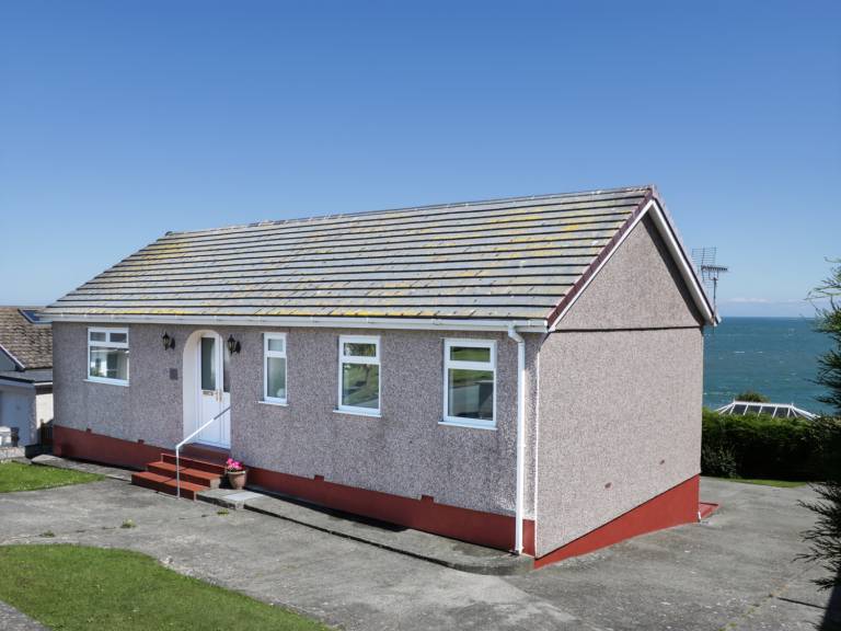 Find holiday cottages & accommodation on Anglesey from £39!