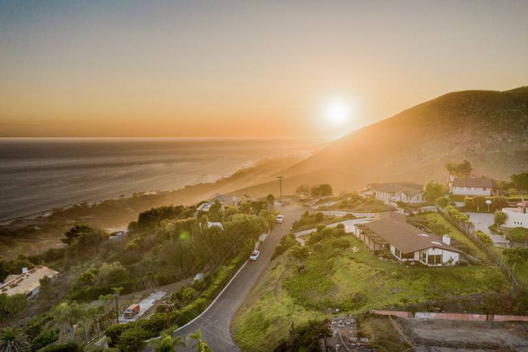 Top Spring Break in Malibu (Vacation Inspiration!) | HomeToGo