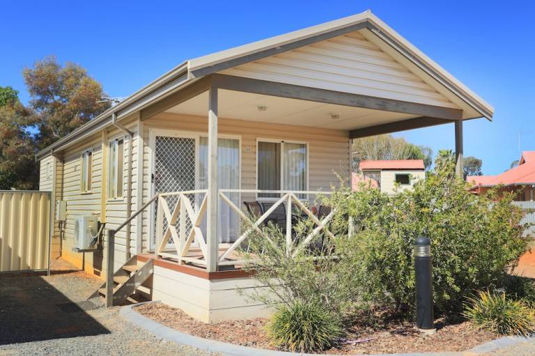 Holiday Houses & Accommodation in Kalgoorlie from $88 | HomeToGo