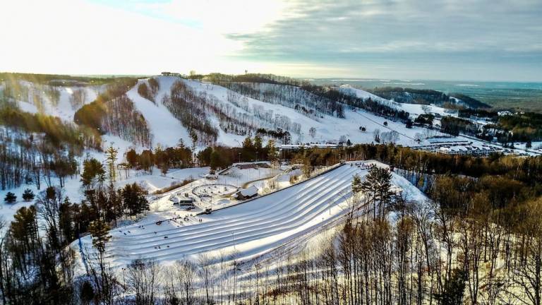 Oro-Medonte Vacation Rentals from $98 | HomeToGo