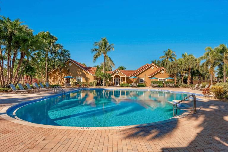 Top Oriole Beach Vacation Rentals | Tripping.com