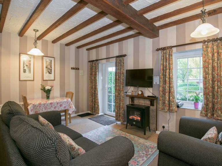 Find holiday cottages & rentals in England from £29