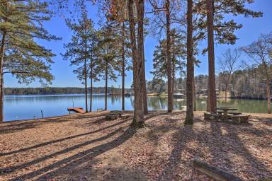 Lake Sinclair Vacation Rentals from $80 | HomeToGo
