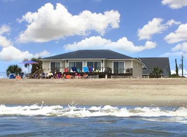 Edisto Beach, SC Vacation Rentals from $98 | HomeToGo
